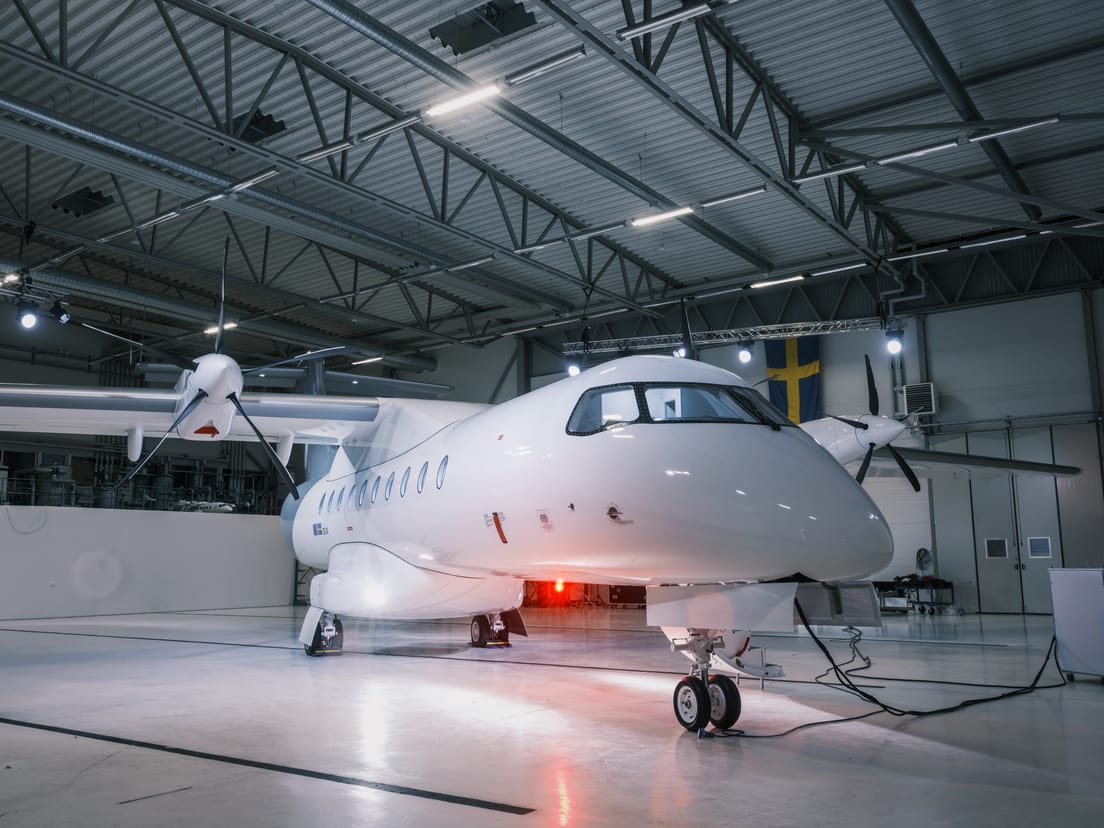 Anuncian el primer vuelo del avión totalmente eléctrico más grande del ...